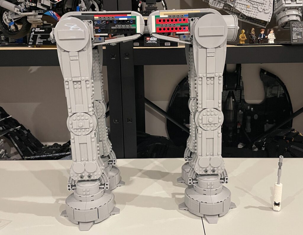 AT AT de LEGO Star Wars set UCS 75313 | Todo Brick